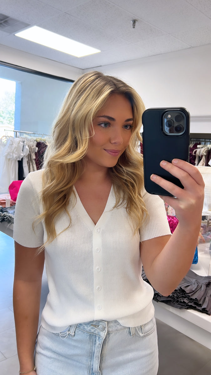 Finley Top- White – VACE